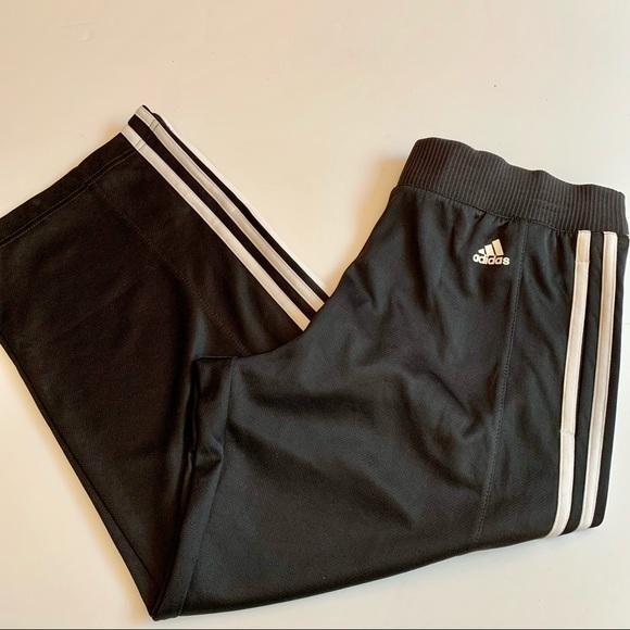 adidas | Pants & Jumpsuits | Adidas Capris S | Poshmark